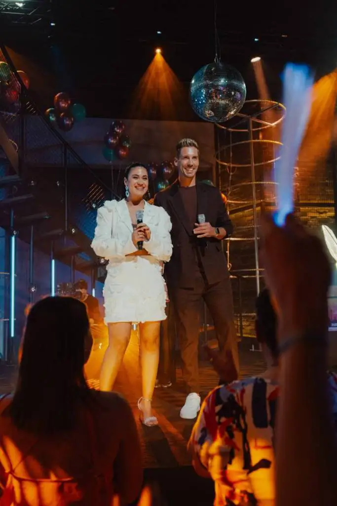 MADLEN RAUSCH, NORMAN LANGEN u. a.: "Schlagerliebe" bei GZSZ